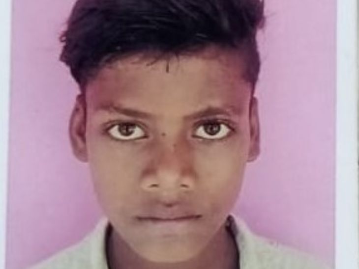 The body of a teenager was found hanging from a tree in Babhani, Father ...