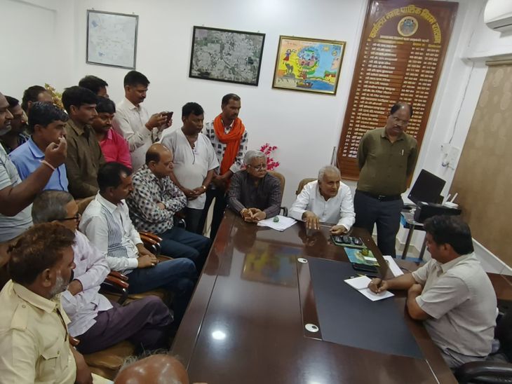 Himmat Kothari opposed the meeting market collection fee | हिम्मत ...