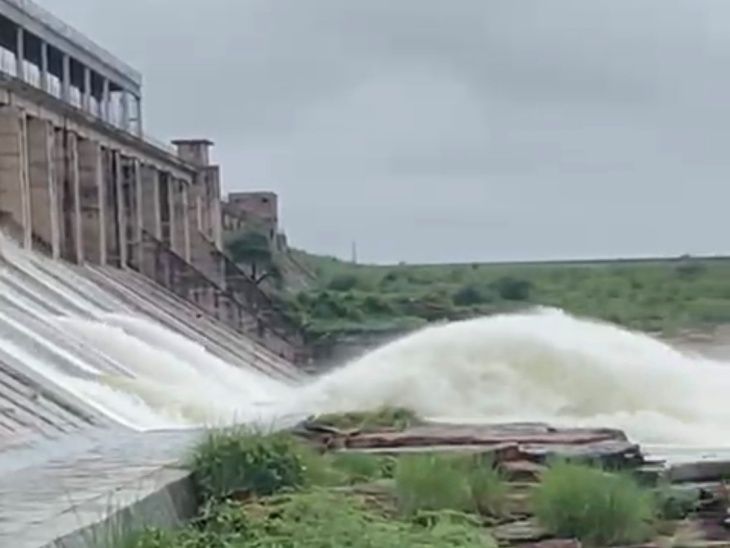 4 gates of Parvati dam opened, water level reached 223 meters Dholpur ...