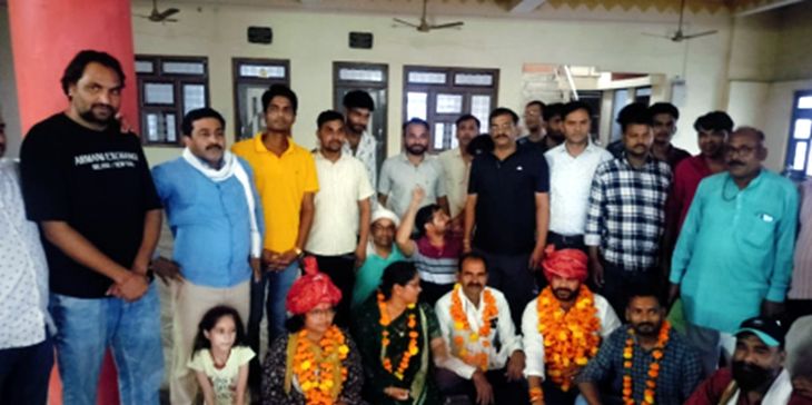 A meeting of the tribal Meena community was held | आदिवासी मीणा समाज की ...