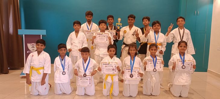 School children won the Best Fighter Trophy