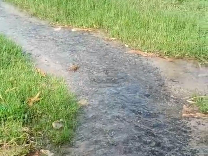Leakage from the pipeline of Jal Jeevan Mission in Nilgaon