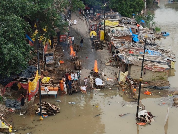 Prayagraj's Daraganj Ghat submerged due to flood