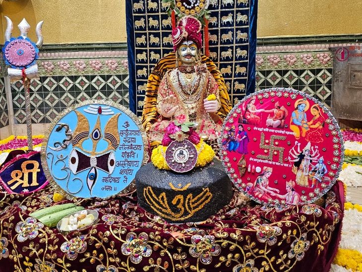 Baba Baijnath Mahadev decorated in the form of Mahakal | बाबा बैजनाथ ...