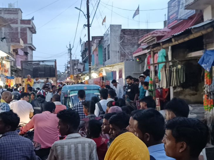 People are troubled by road jam in Salkhua market | सलखुआ बाजार में ...
