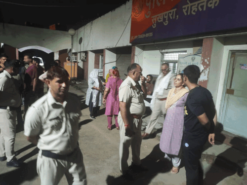 Haryana Rohtak: UP Police Team Attacked | Retired SI Dies During Hathras Girl Recovery Case ...