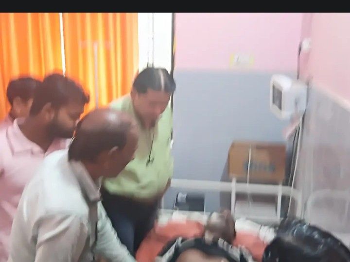 A young man died due to electric shock in Ranimau | रानीमऊ में करंट ...