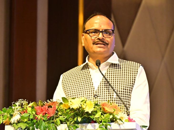 Brajesh Pathak Responds to Akhilesh Yadav's Remarks on Fatehpur | BJP ...