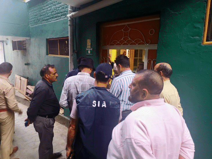 Kashmiri Pandit Killing; Jammu Kashmir SIA Police Raid Update | Srinagar