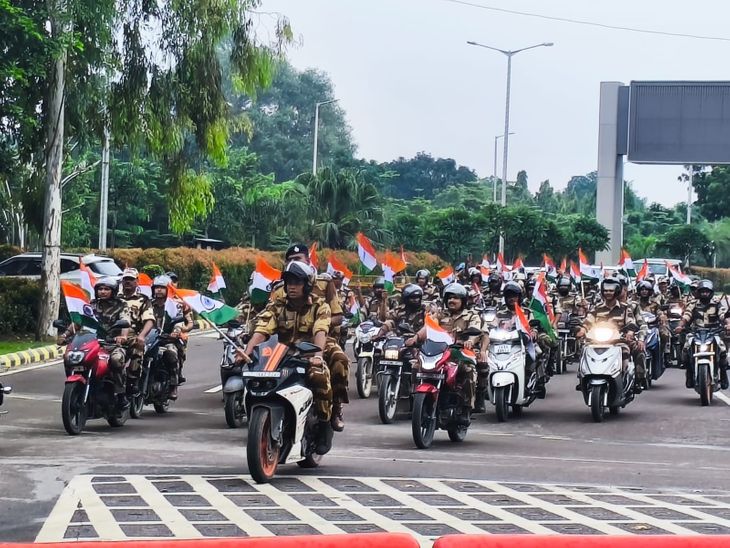 CISF's initiative in every home tricolor campaign | हर घर तिरंगा अभियान ...