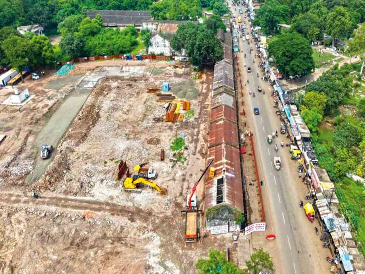 30 obstacles remaining for underground metro station