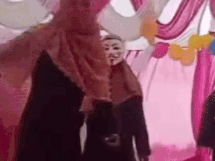Burqa dance in school on Independence Day, VIDEO