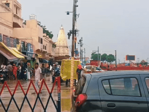 Ayodhya. Weather changed in Ayodhya, drizzling rain started after ...