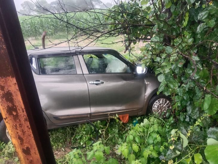 Car collided with a tree on the National Highway, one died