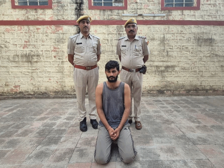 Different police teams caught three wanted smugglers