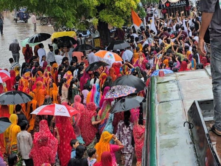 A pilgrimage started from Ladnun to visit Devnarayan