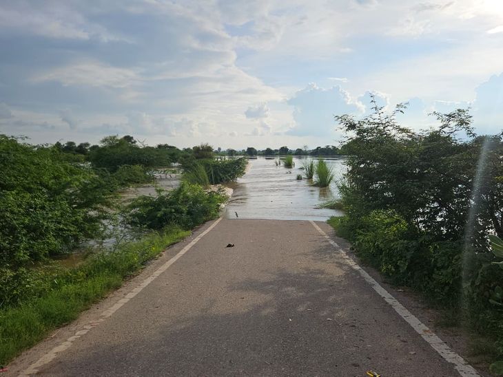 Water released from Panchana dam reached Sewla dam/Bharatpur/Karauli ...