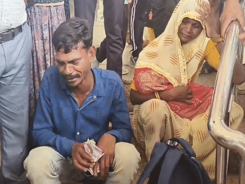 The couple kept crying with the dead body of the girl for two hours