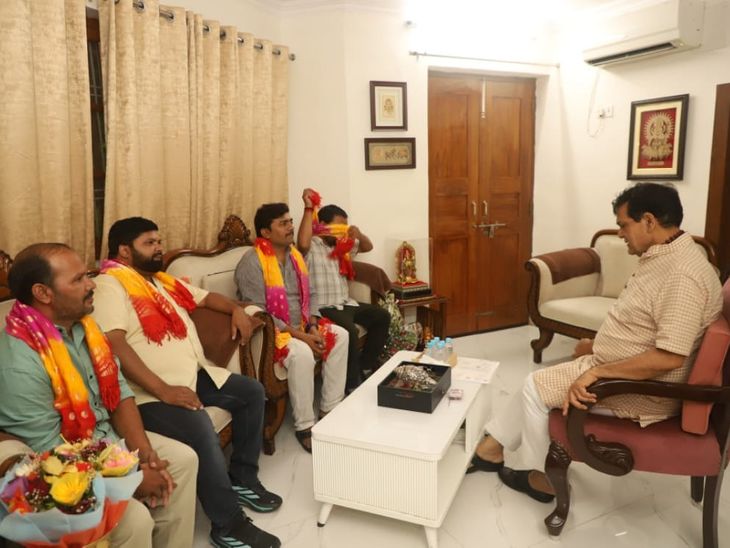 Smriti Dwar will be built soon in Mau
