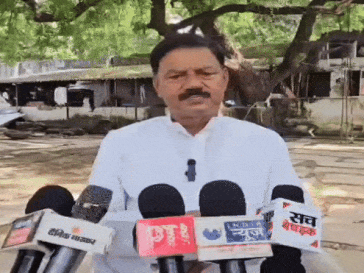 Govind Singh said- sand worth Rs 50 lakh is stolen every day | भिंड में ...