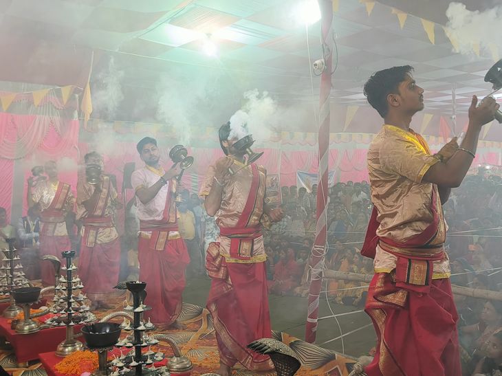 Fourth day of Ganesh festival in Simrahi of Supaul | सुपौल के सिमराही ...
