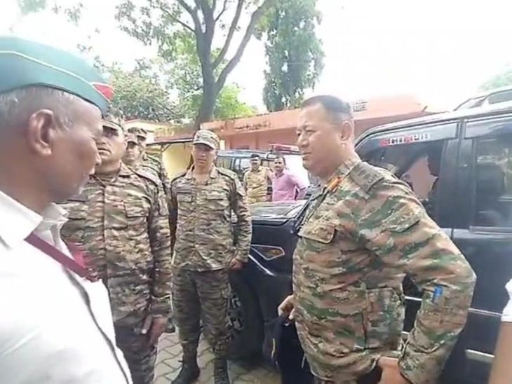 Military officers arrived after the arrest of soldiers