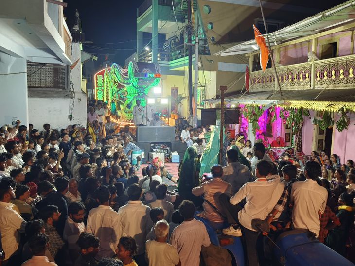Tableaux from Vayal village became an attraction during Ganesh Utsav ...