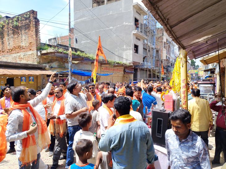 A procession was taken out on the birth anniversary of the Kuldevta of ...