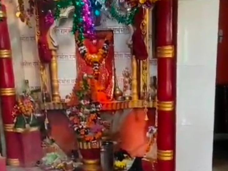 Religious event at Dayalu Hanuman temple of Atarra | अतर्रा के दयालु ...