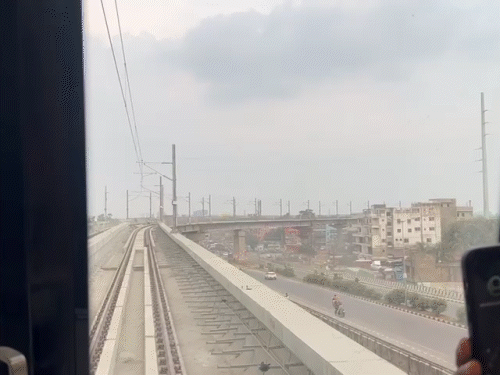 Metro ran on the station for the first time in Patna | पटना में पहली ...