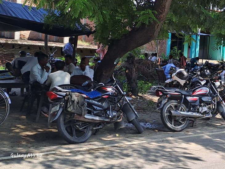 Amritpur tehsil filled again due to rising water level of Ganga