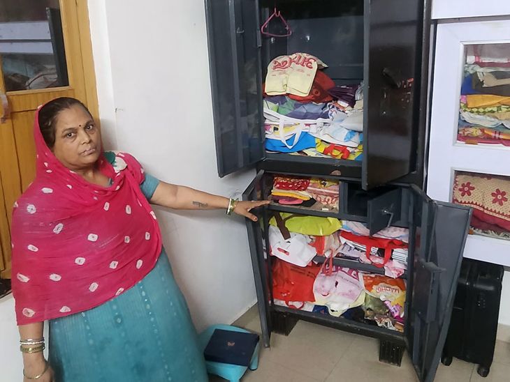 Theft in Bikapur of Ayodhya