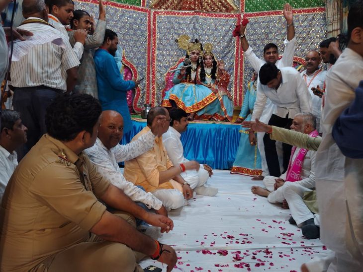 Krishna Leela festival started in Jaithra | जैथरा में कृष्णलीला महोत्सव ...