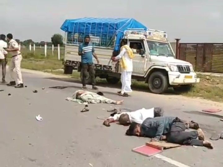 Auto collided with high speed bus, driver died