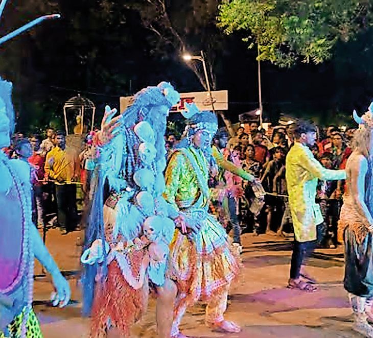 During Ganesh Visarjan, a tableau of marriage of Lord Shankar and ...