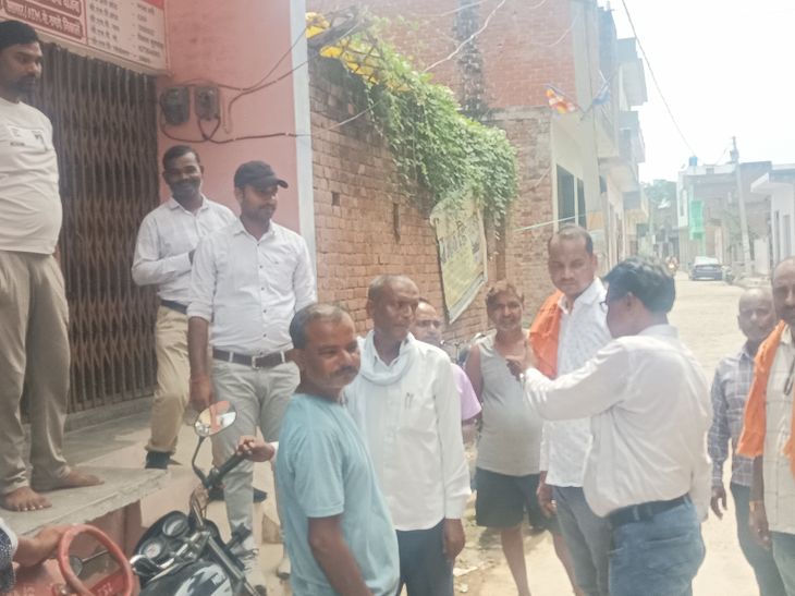 Action of electricity department in Lakhna of Etawah | इटावा के लखना ...