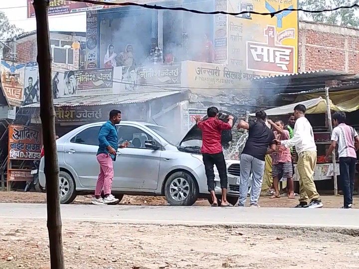 Ford car caught fire due to short circuit