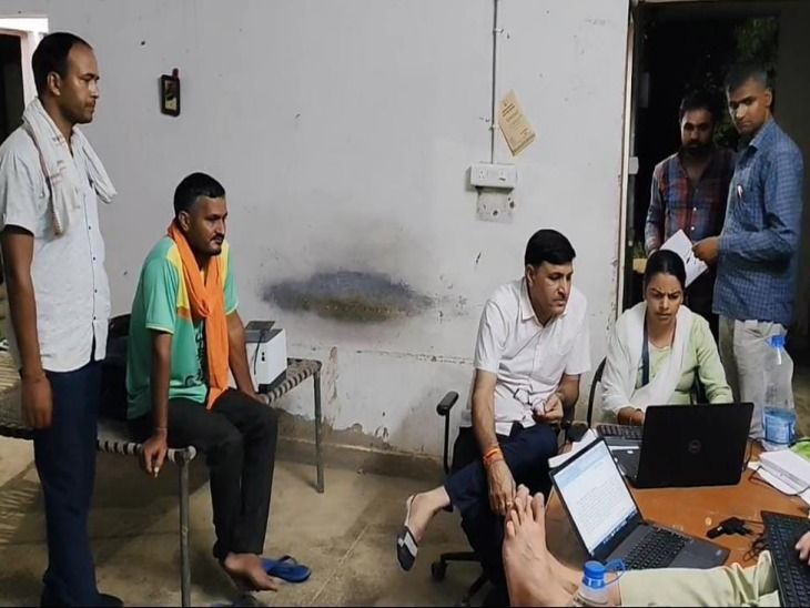 ACB caught a JEN broker taking Rs 17,000