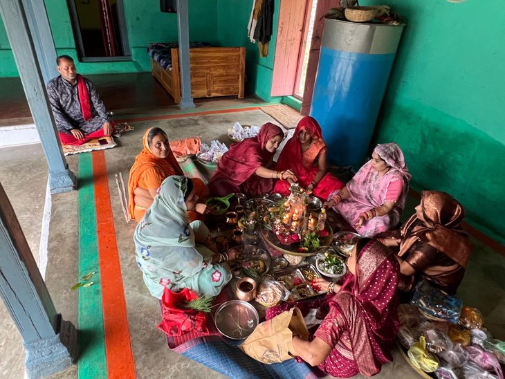 Women worshiped on Mahalaxmi Vrat and prayed for the prosperity of ...