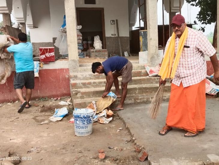 Cleanliness drive conducted in the ancient Shiva temple of Mohammadabad ...