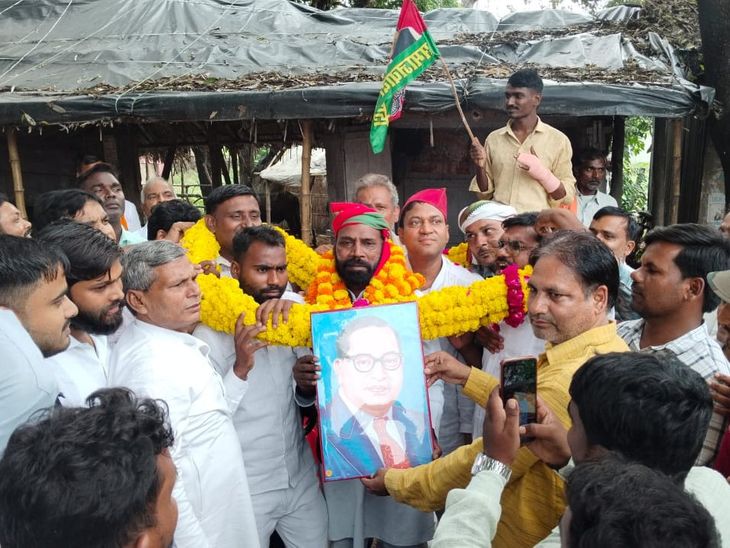 First visit of Gosaiganj in-charge Chaudhary Lautan Ram Nishad