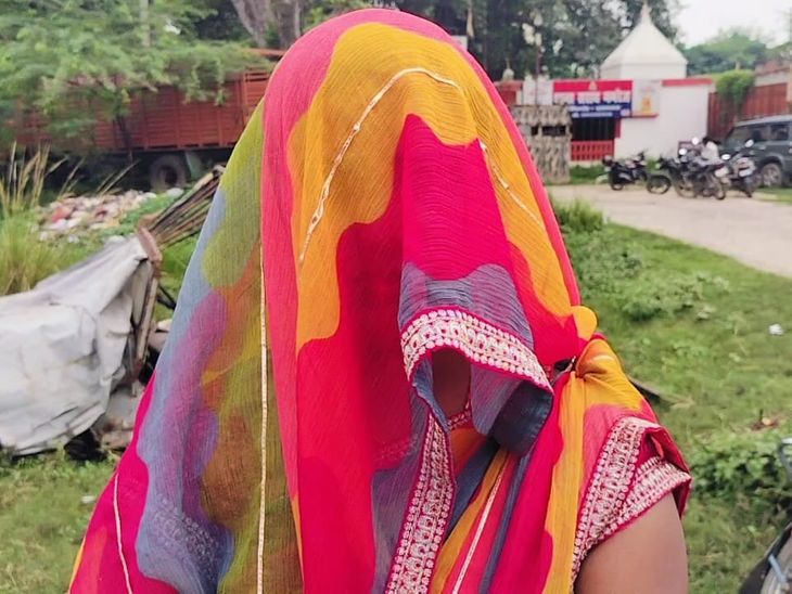 The inspector beat his wife's maternal uncle in the police station