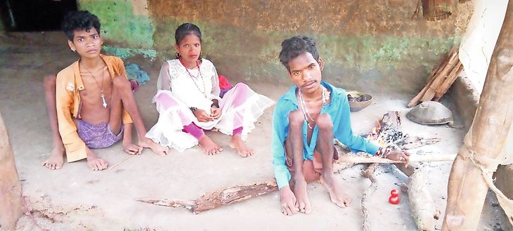 Disabled brothers and sisters in Turaiya Bahra village are deprived of ...