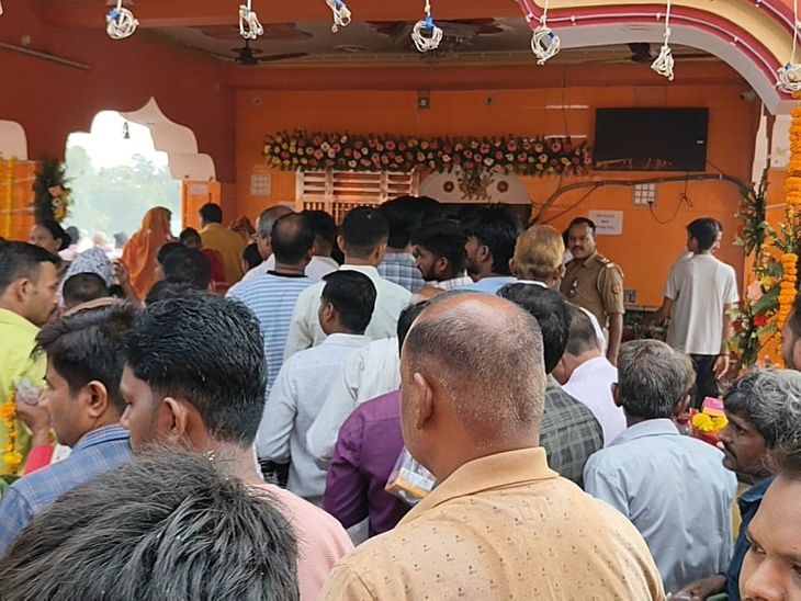 First day of Sharadiya Navratri | शारदीय नवरात्र का पहला दिन: कालिकन ...