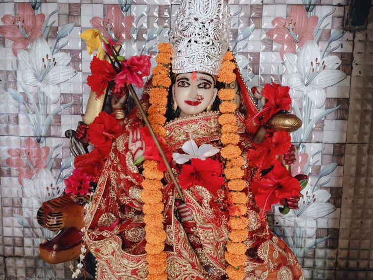 First day of Sharadiya Navratri | शारदीय नवरात्र का पहला दिन: मंदिरों ...