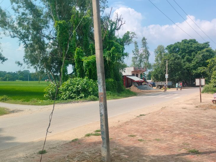Electricity poses a threat in Rukunpur Kasimpur