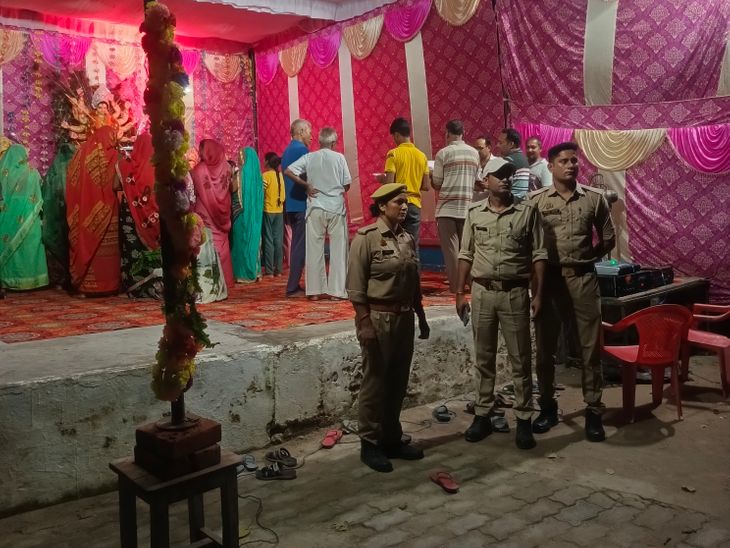 Security check at Baba Vishwadev Temple on Navratri | नवरात्रि पर बाबा ...