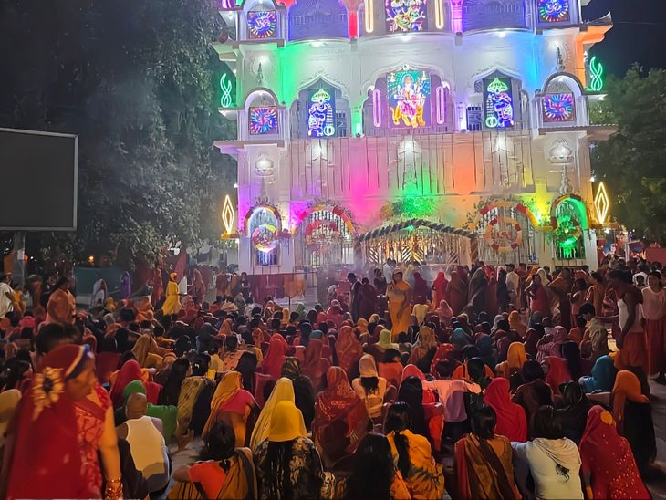 Crowds of devotees gathered at Maa Netula Temple during Navratri