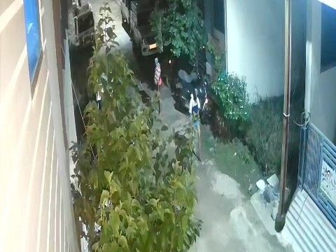 Chaddi-Baniyan gang raids Khetia, steals from two houses