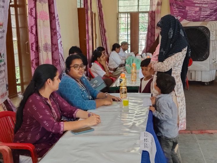 'Healthy Women, Sustainable Family' camp in Malakheda | मालाखेड़ा में ...